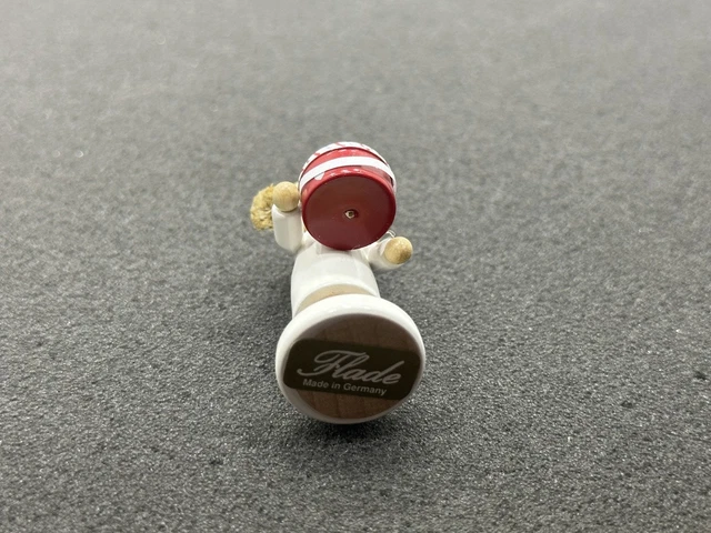 FIGURINE ERZGEBIRGE FLADE ange avec boîte à chapeau 4,5 cm - Excellent ...