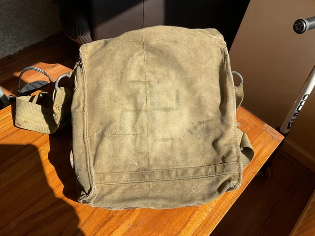 WW2 BRITISH ARMY Military Gas Mask bag & strap Original Painted Peace ...