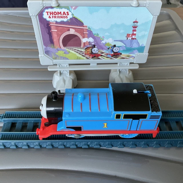 MATTEL THOMAS THE Tank Engine Motorised Trackmaster Train- Thomas ...