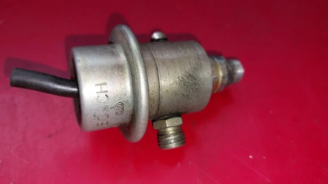 RÉGULATEUR DE PRESSION Accumulateur Mercedes W124 W126 R107 W201 ...