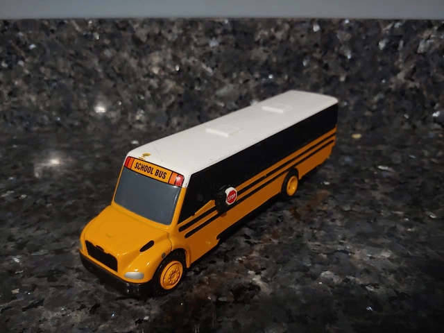 THOMAS BUILT BUSES 1/54 Scale Saf-T-Liner C2 Diecast Model School Bus £ ...