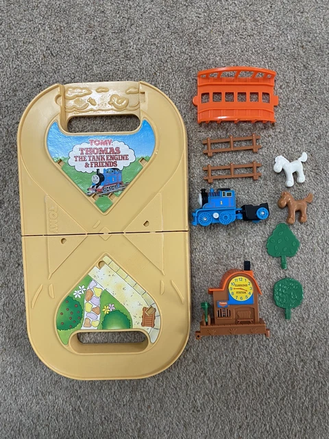 RARE VINTAGE TOMY Thomas the Tank Engine Fold & Go Carry Case Toy Train ...