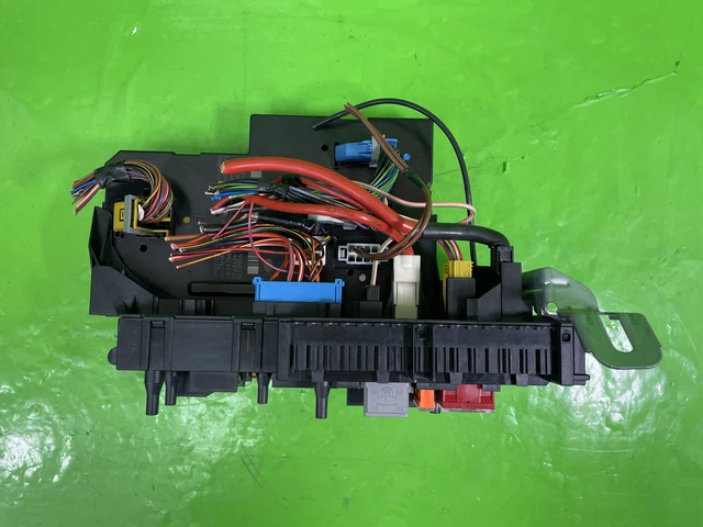 MERCEDES C CLASS W204 Rear Sam Fuse Relay Box Control Module Unit 2011 ...