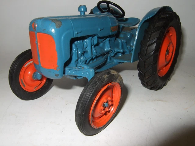 FORDSON DEXTA CHAD VALLEY MODEL 1960's tractor diecast toy 1:16 trekka ...