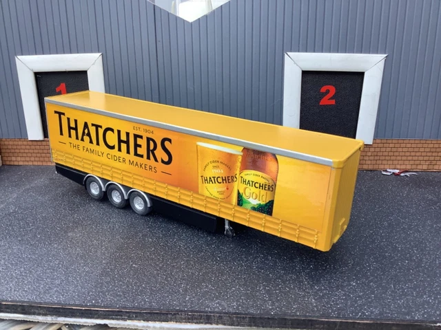 CORGI MODEL TRUCK 1:50 scale - CODE 3 THATCHERS CURTAINSIDE TRAILER £20 ...