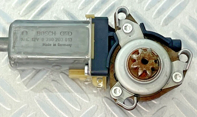 MOTEUR GAUCHE DE Capote Toit Ouvrant Opel Astra H Twintop 0390203013