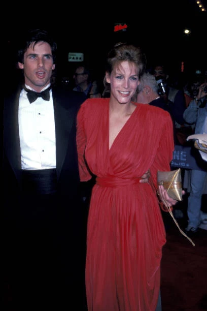 JAMIE LEE CURTIS & Hart Bochner at "Rich & Famous" New York Premie ...