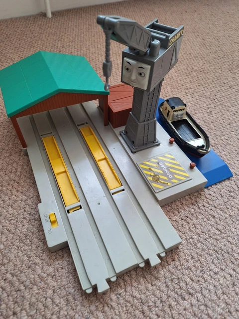 1999 CRANKY AT The Docks Trackmaster Tomy Set, motore serbatoio Thomas ...