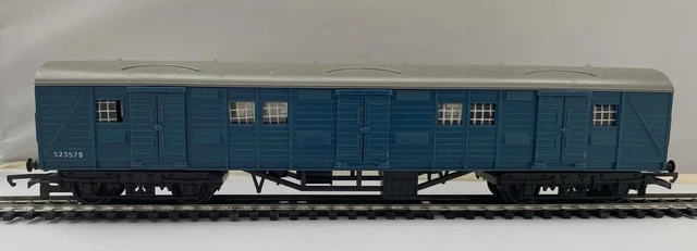 TRI-ANG RAILWAYS R227 BR(SR) Utility Coach Blue In Good Condition £6.51 ...