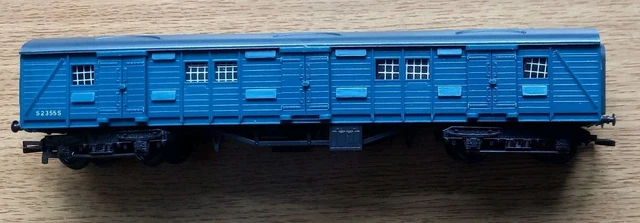 TRIANG / HORNBY R226 BR Blue Bogie Luggage Van S2355S. Used Good ...
