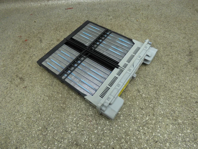 CHAUFFAGE SUPPLÉMENTAIRE A2048300461 226 Tkm Mercedes W204 C 220 CDI 11 ...