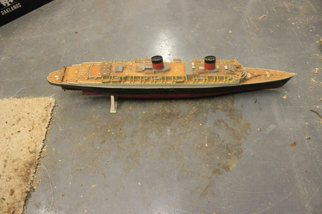 AIRFIX RMS QUEEN Elizabeth kit built for parts or repair wargaming £25. ...