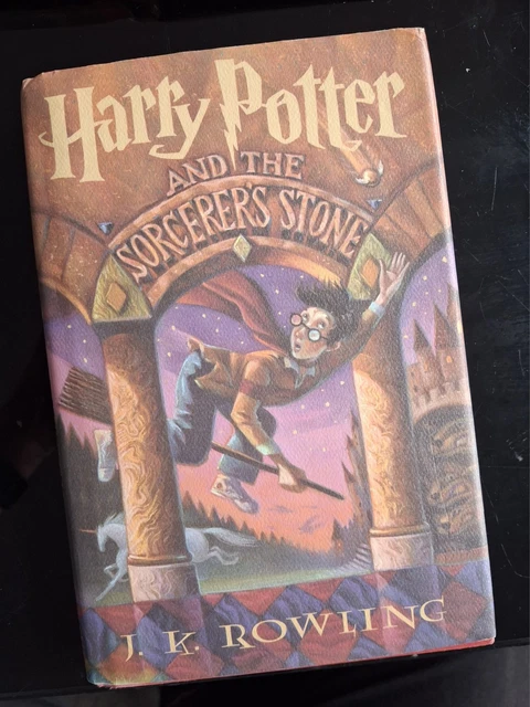 HARRY POTTER THE Sorcerers Stone American red boards edition. 1998 £37. ...