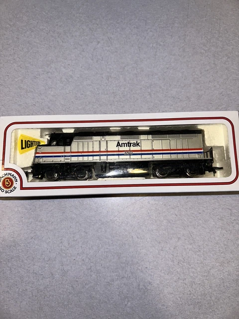 BACHMANN HO SCALE Amtrak 350 EMD F9 Diesel Train Engine Railroad ...