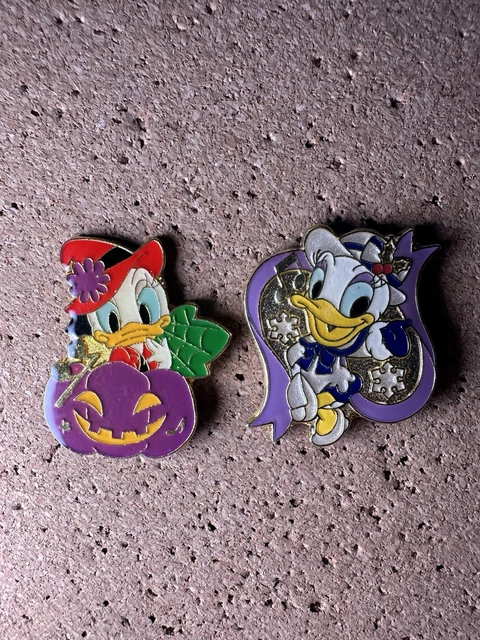 DISNEY DAISY DUCK Tokyo Disneyland Pin Exclusive Limited Bundle Lot [2 ...