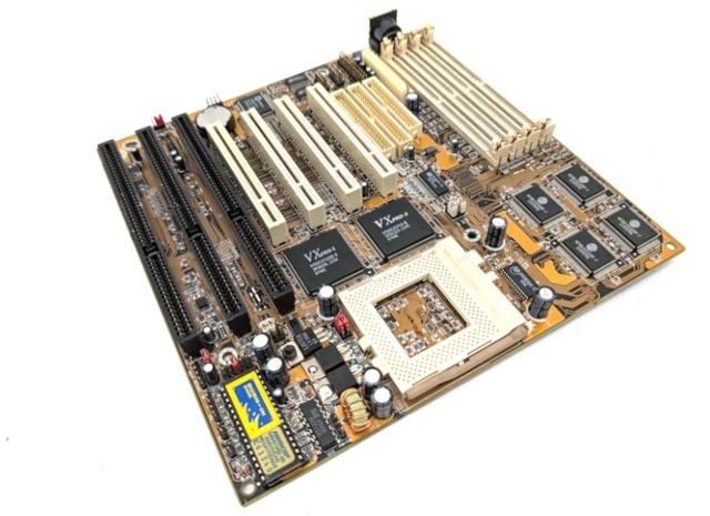 UNTESTED PCCHIPS/HSIN TECH M558 Socket 7 Motherboard VX PRO II Retro £ ...
