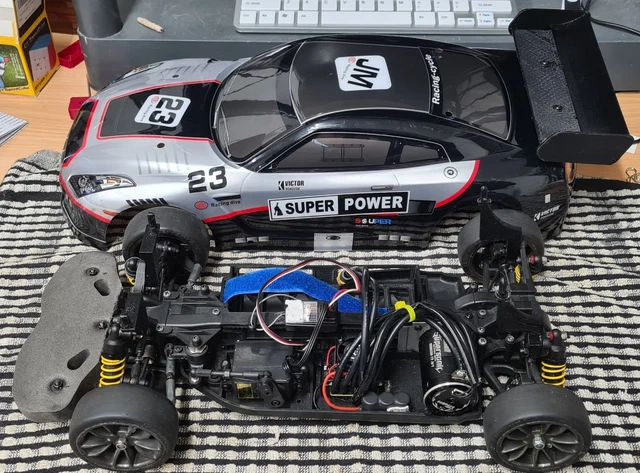 YOKOMO MR-4TC 1:10 4WD Touring Car Rolling Chassis and spare parts £134 ...