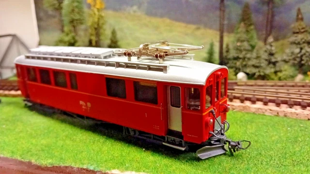 ** BEMO BERNINATRIEBWAGEN mit Esu-DIGITAL-Decoder - RhB - 1268 131 ...