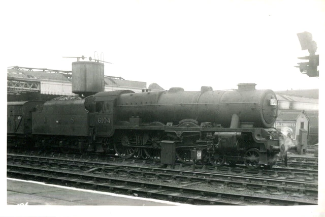 RAILWAY PHOTO LMS Royal Scot Class 4-6-0 No 6104 SCOTTISH BORDERER at ...