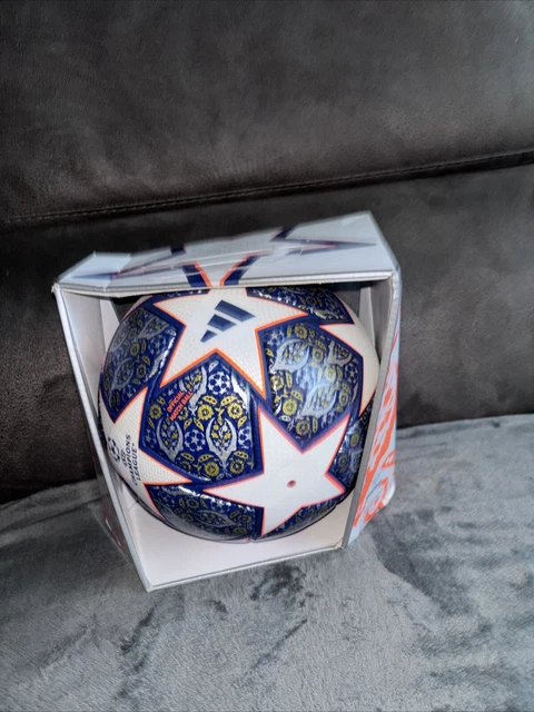 CHAMPIONS LEAGUE 22/23 - Official Match Ball - Adidas Finale Istanbul ...