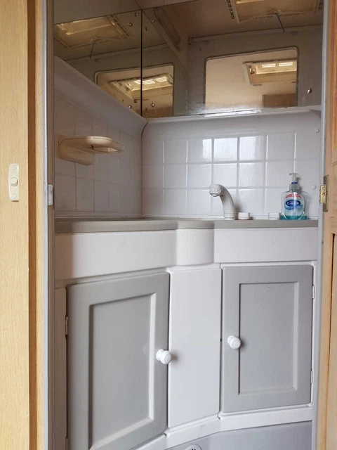 ABBEY SOLITAIRE 2 berth caravan £595.00 - PicClick UK