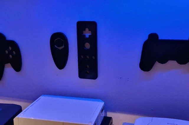 NINTENDO WII CONTROLLER Silhouette 3D Printed Man Cave Games Room £10. ...