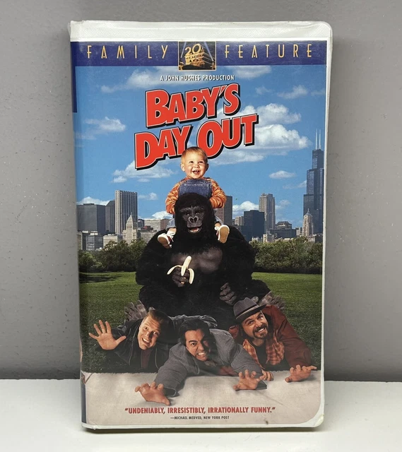 BABY’S DAY OUT VHS 1994 Video Tape Clamshell Case BUY 2 GET 1 FREE Fast ...