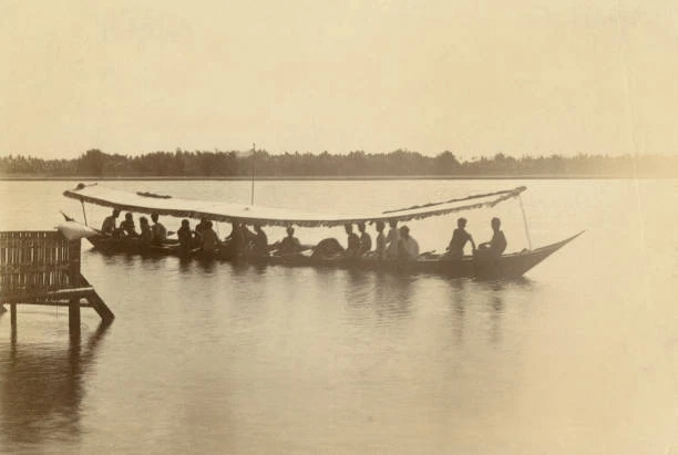 COVERED MALAYAN RIVER boat on Pahang River Malaysia 1896 OLD PHOTO $9. ...