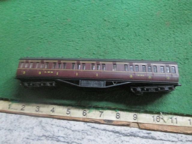 AIRFIX LMS PASSENGER Coach 19195 (Oo-Gauge) Lot R60 £4.99 - PicClick UK