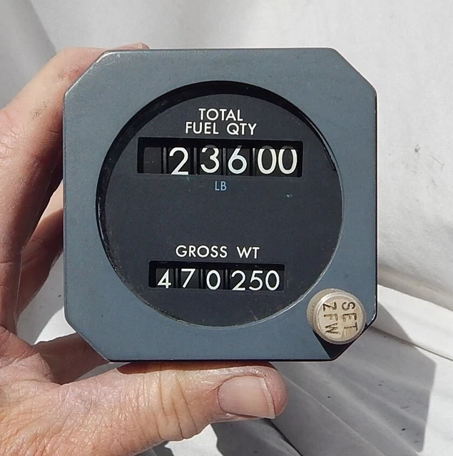 MCDONNEL DOUGLAS DC-10 Airliner Pilot's Total Fuel Quantity Gauge ...