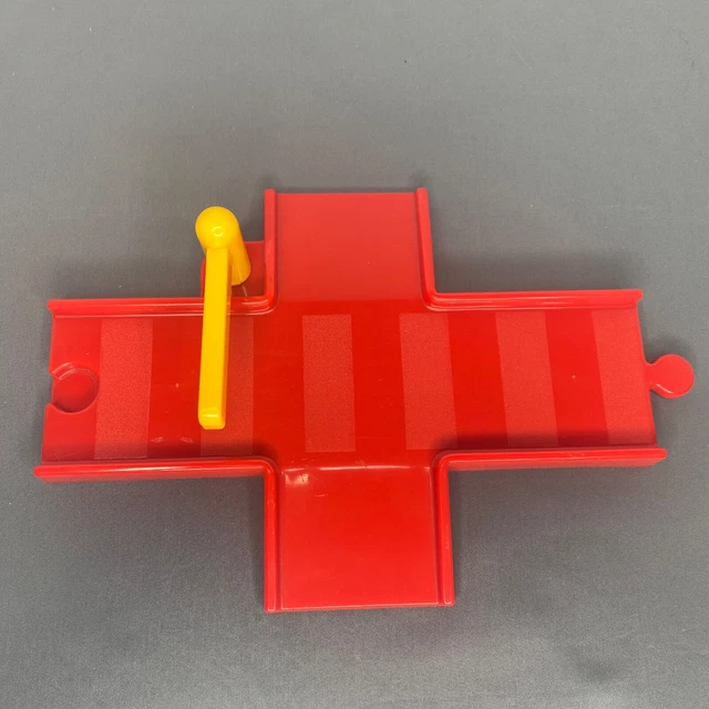 THOMAS THE TANK Engine My First Thomas Golden Bear Level Crossing £9.99 ...