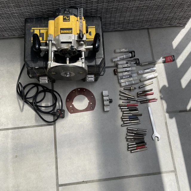 DEWALT DW625 E Heavy Duty 240v Router including Router Bits £145.00 ...