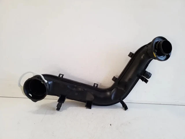 SKODA KAMIQ 2023 Petrol intercooler hose pipe 05C145673B VAL248635 £75. ...