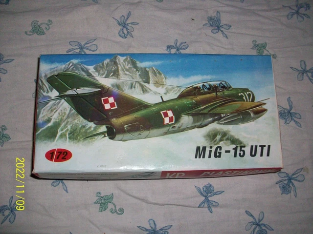 KP MODELS MIG-15 UTI Vintage 1979 Model Kit 1:72 Scale £6.57 - PicClick UK