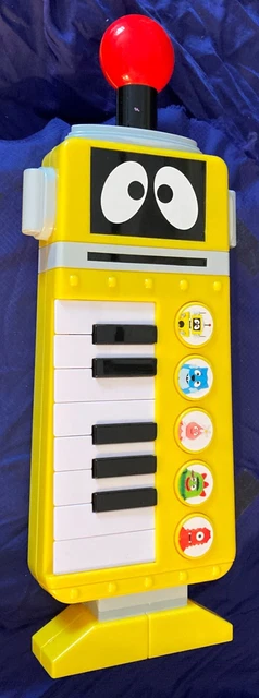 RP3842 YO GABBA Gabba Plex The Robot Transforming Keytar Keyboard ...