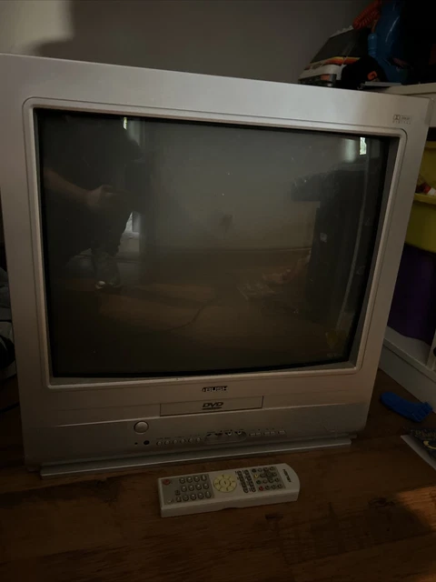 BUSH 21 INCH CRT Retro Gaming TV DVD Combo Dolby Digital Rare Tv £199. ...