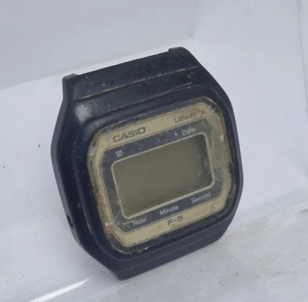 CASIO QUARTZ F-5 Lithium Module 58 Digital Men’s Watch For Parts ...