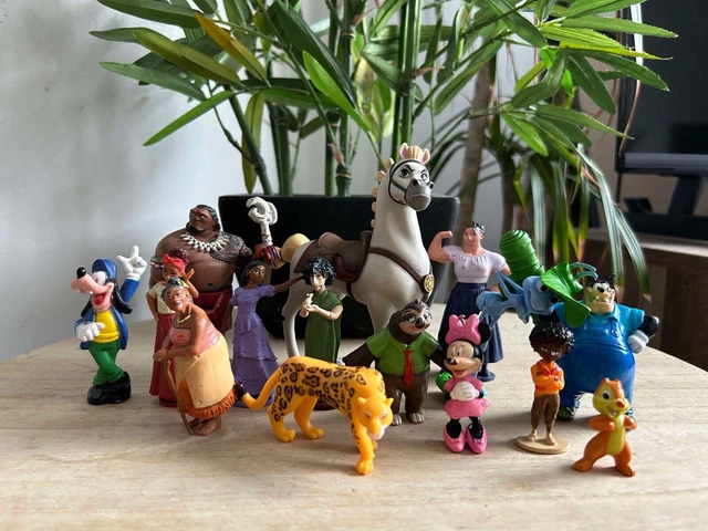 DISNEY FIGURE BUNDLE X15 Mixed Characters £7.99 - PicClick UK