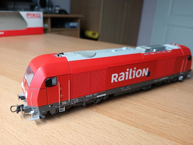 PIKO DIESELLOK BR 223 / ER20 der Railion HO Gleichstrom Digital sehr ...