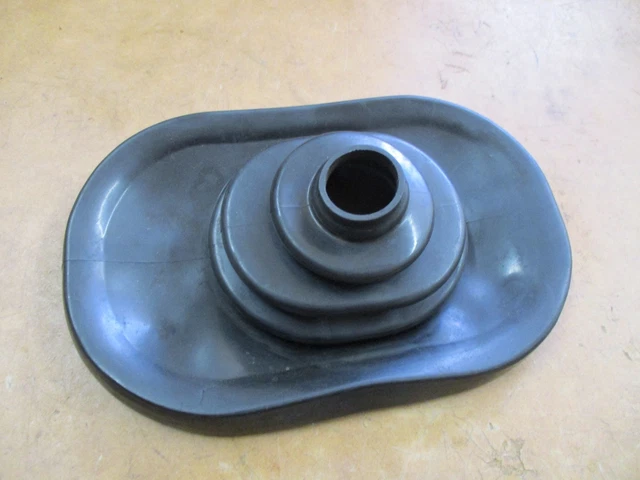 HOLDEN AUSSIE 5 Speed Gearbox Shifter Upper Boot Cover Commodore Vb Vc ...