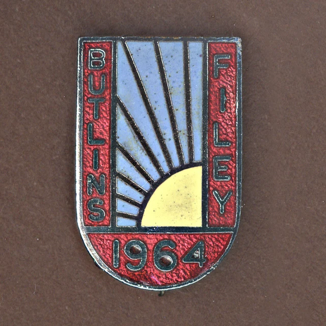 BUTLINS FILEY 1964 Enamel Badge £2.99 - PicClick UK
