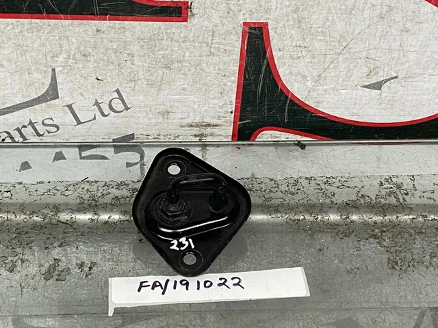 MERCEDES BENZ W205 C Class Front Bonnet Catch Hook Striker A2128800060 ...