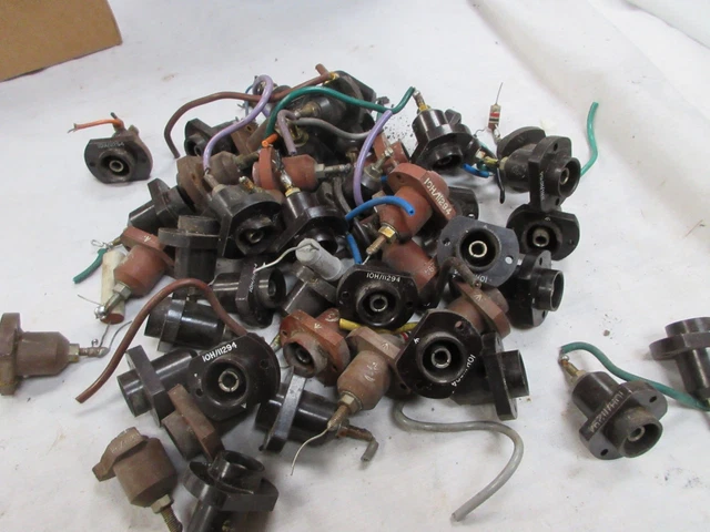 CONNECTORS X 30 Air Ministry Ref 10H/11294 Used (1kgs) £5.00 - PicClick UK