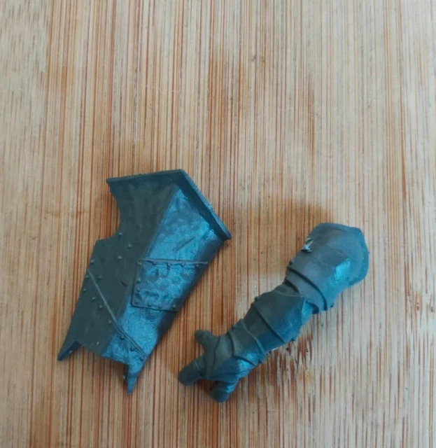 LOTR TROLL MORDOR/ISENGUARD armoured troll Shield And Arm Part £6.99 ...