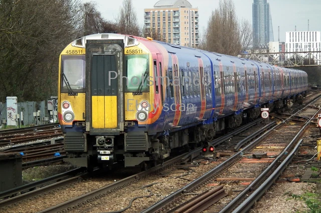CLASS 458 458511, 5 car EMU, in South West Trains branded SWR @ Clapham ...