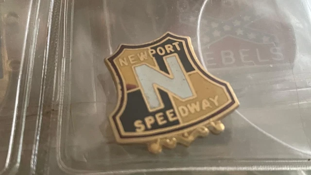 NEWPORT WASPS--1970'S--SPEEDWAY BADGE-GOLD Metal £4.99 - PicClick UK