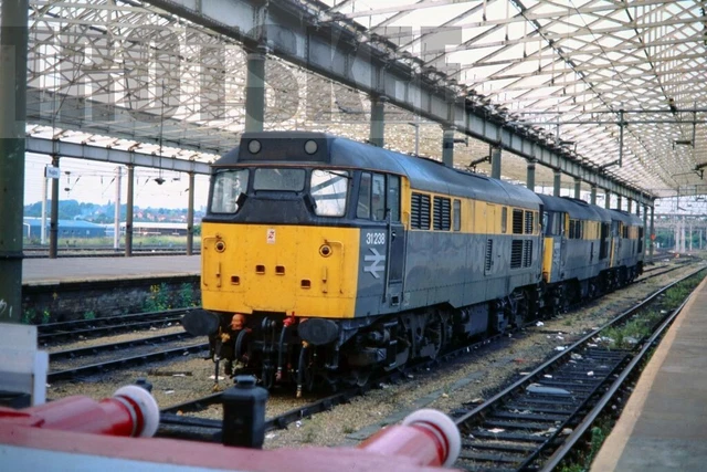 35MM SLIDE BR British Rail Diesel Loco Class 31 31238 Rugby 1992 Orig £ ...