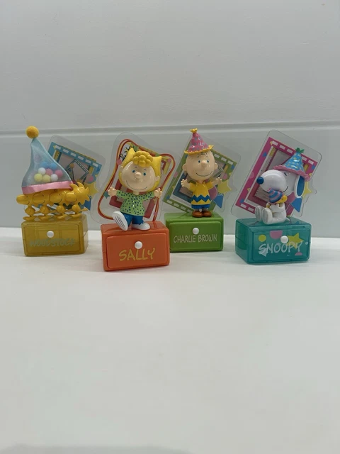 PEANUTS SNOOPY Blind Box Miniso Charlie Brown 4 Figures Limited Edition ...