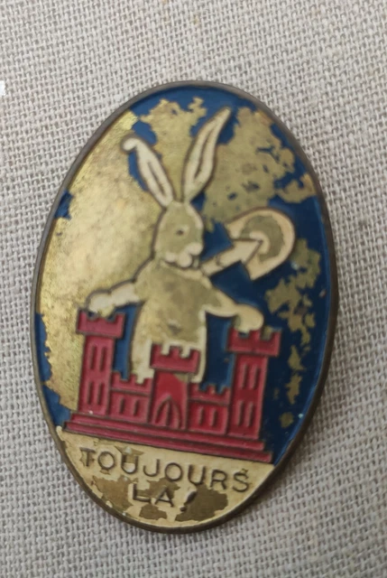RARE INSIGNE MILITAIRE Parc De Génie D'armée Lapin Avec Pelle Toujours ...