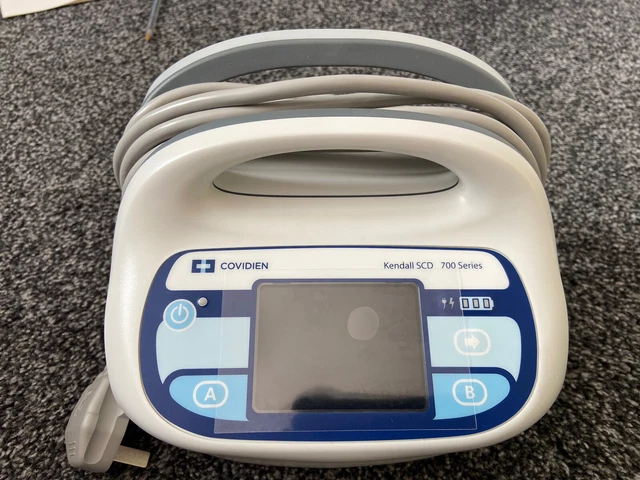 COVIDIEN KENDALL SCD 700 Series Sequential Compression System X 4 With ...